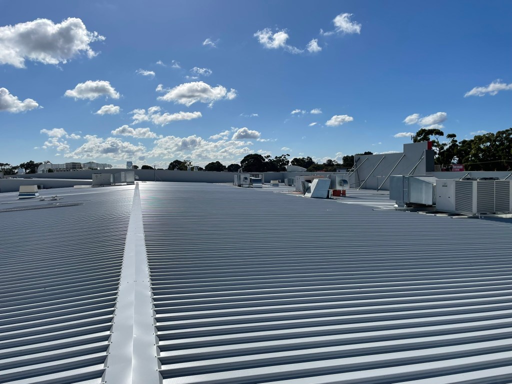 Roof replacement over live retail trading – Norman Global Projects